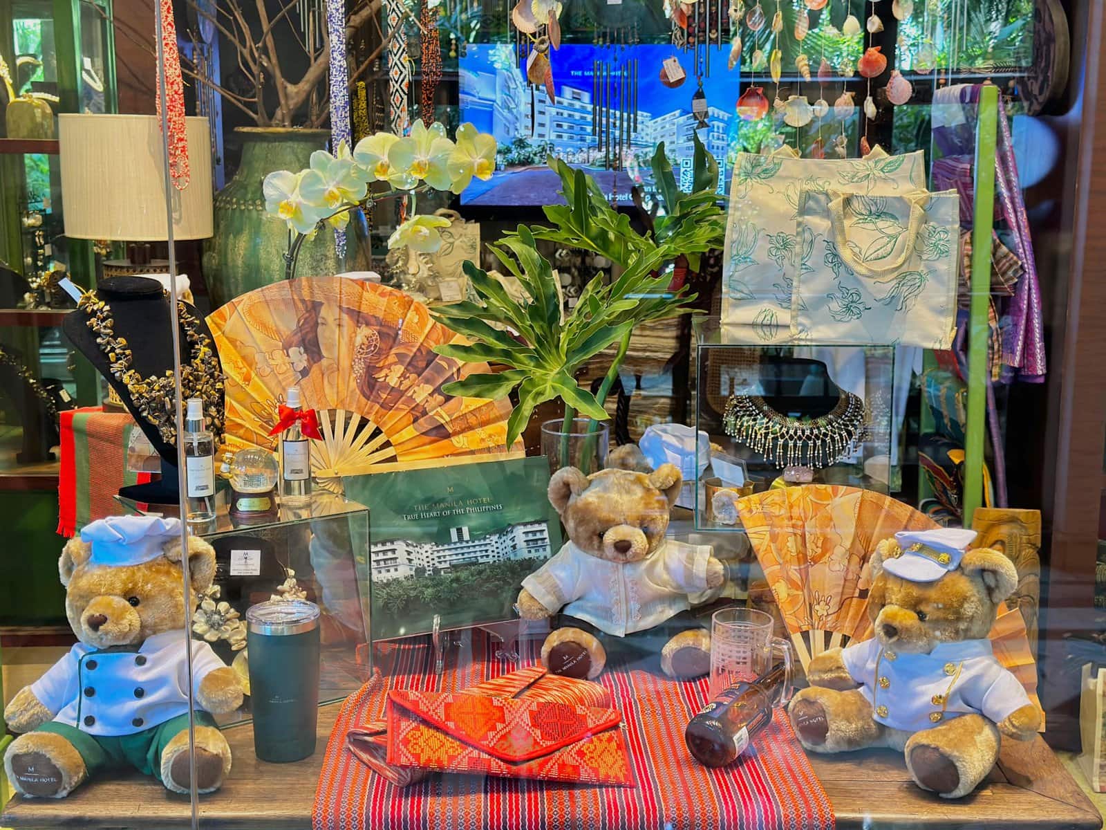 M Gift Shop - The Manila Hotel